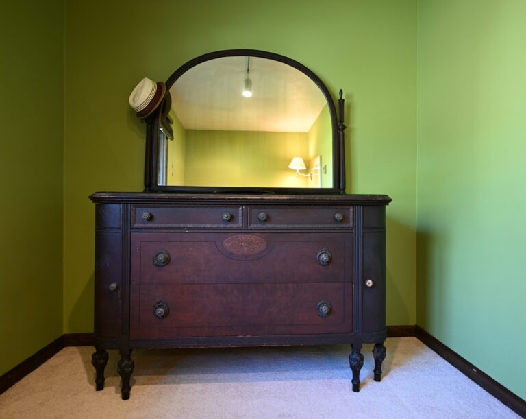 Mirror Repair Methods for Antique Furniture - Pahrump Valley Glass